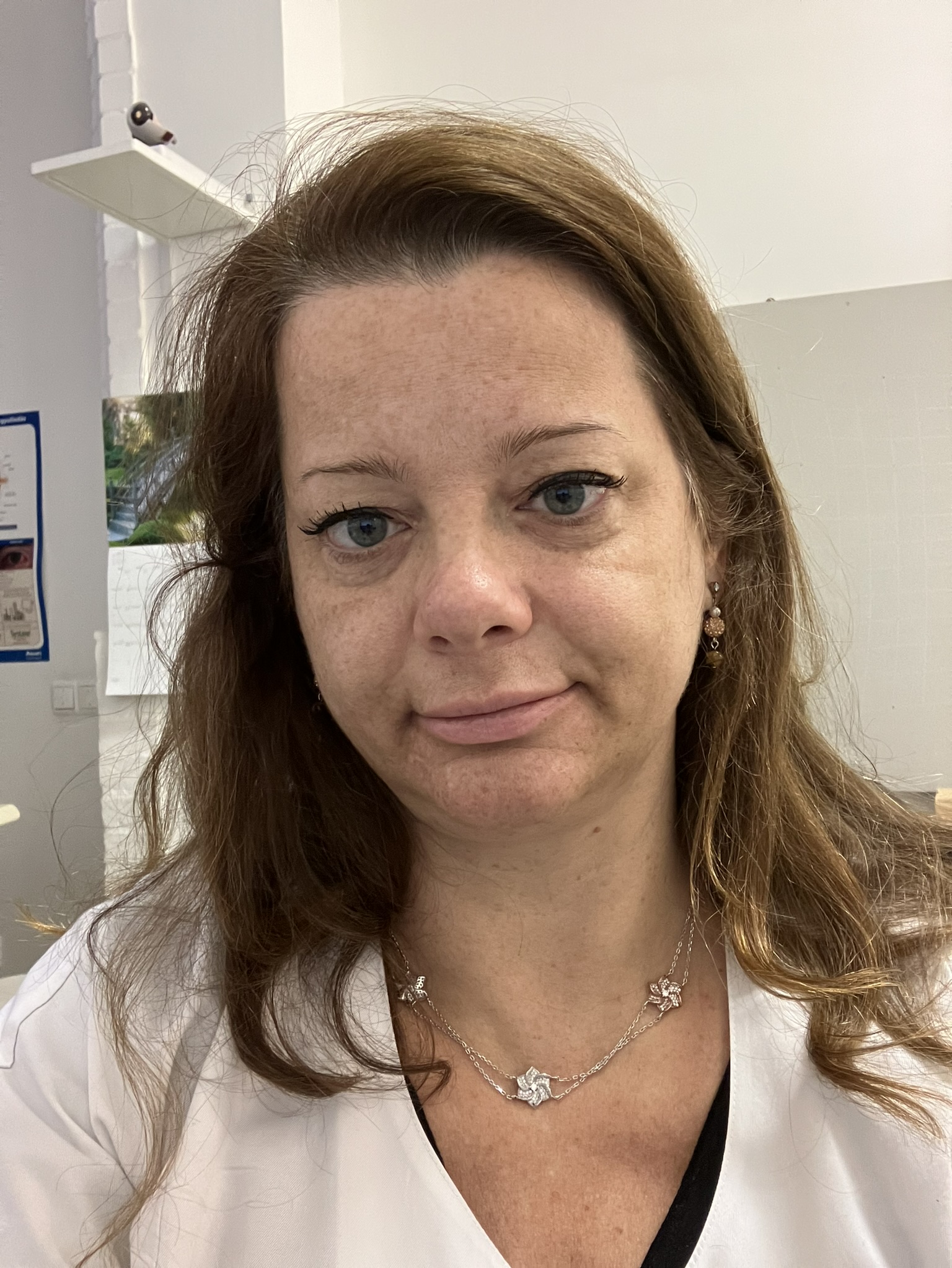 Dr. Bodrogi Petra - Logodi Látáscentrum